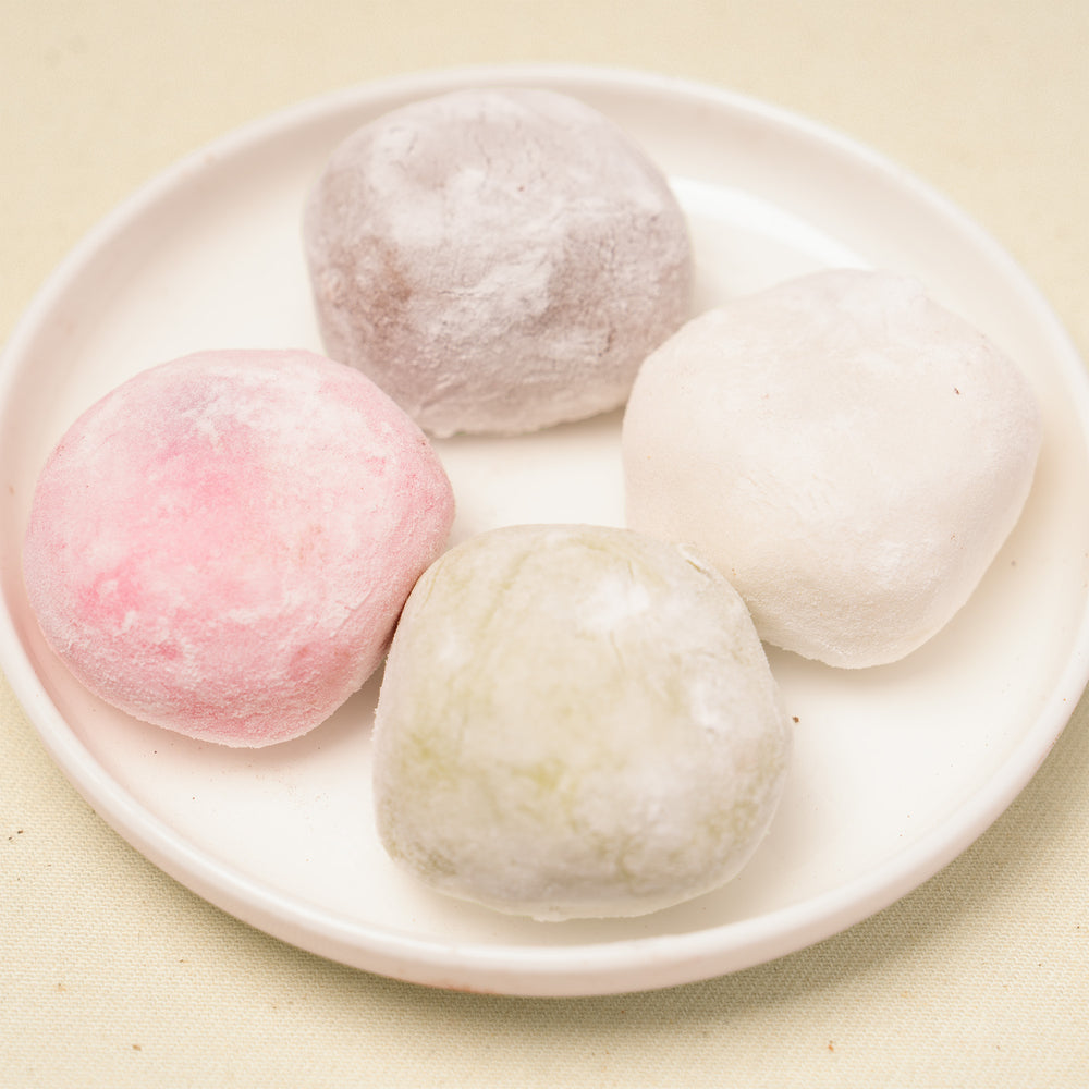 Osaka Cloud Mochi Box (4 Flavors, 12 Pieces)